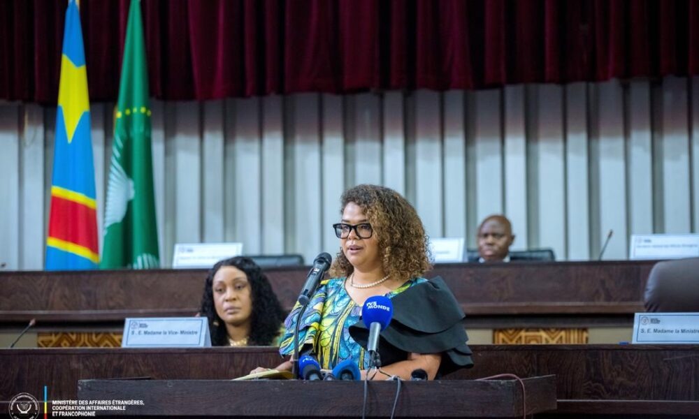 Agression de la RDC par le Rwanda : Ce discours émouvant de Thérèse Kayikwamba au Conseil de ...